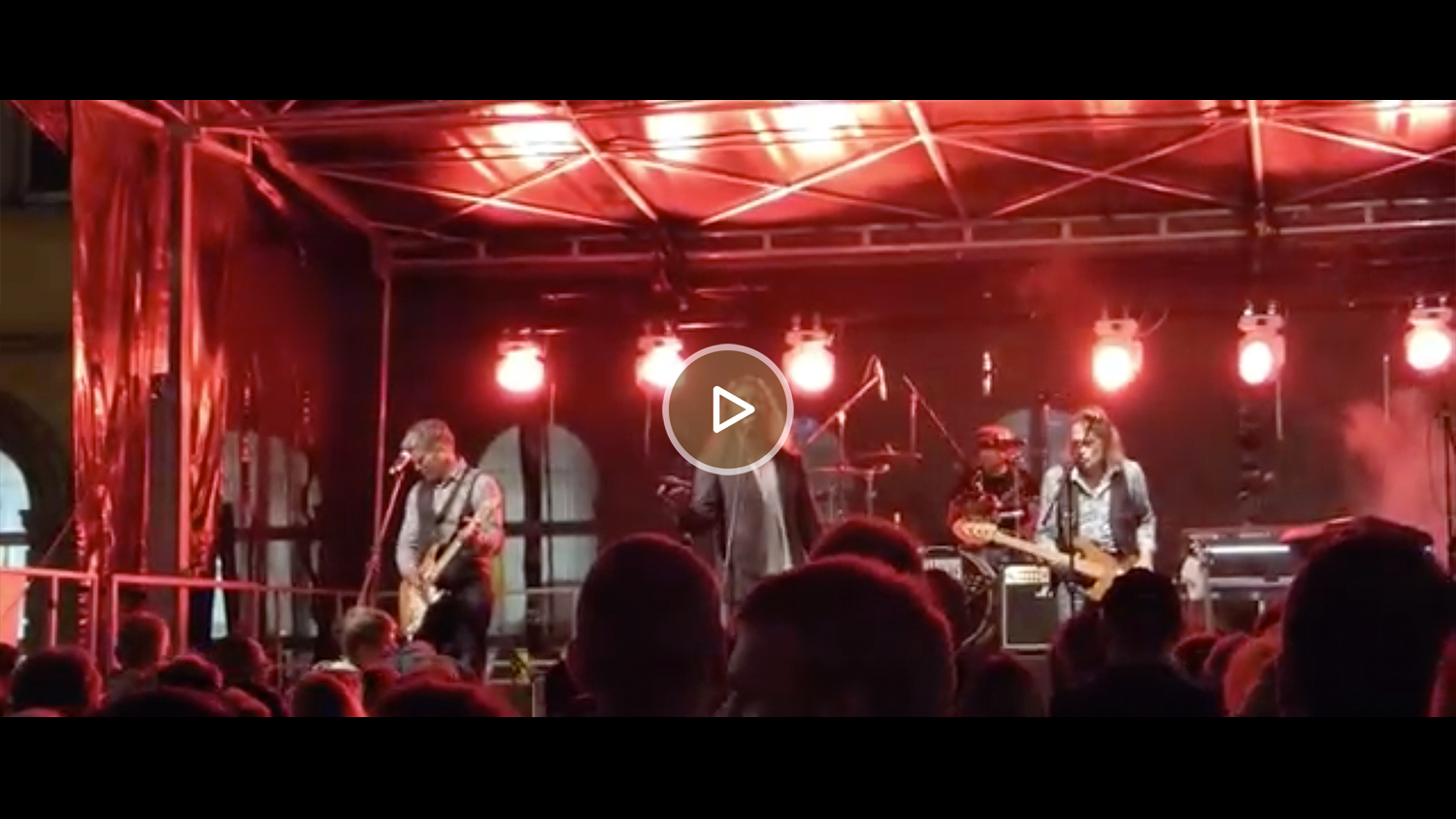 On Stage | Jerry James